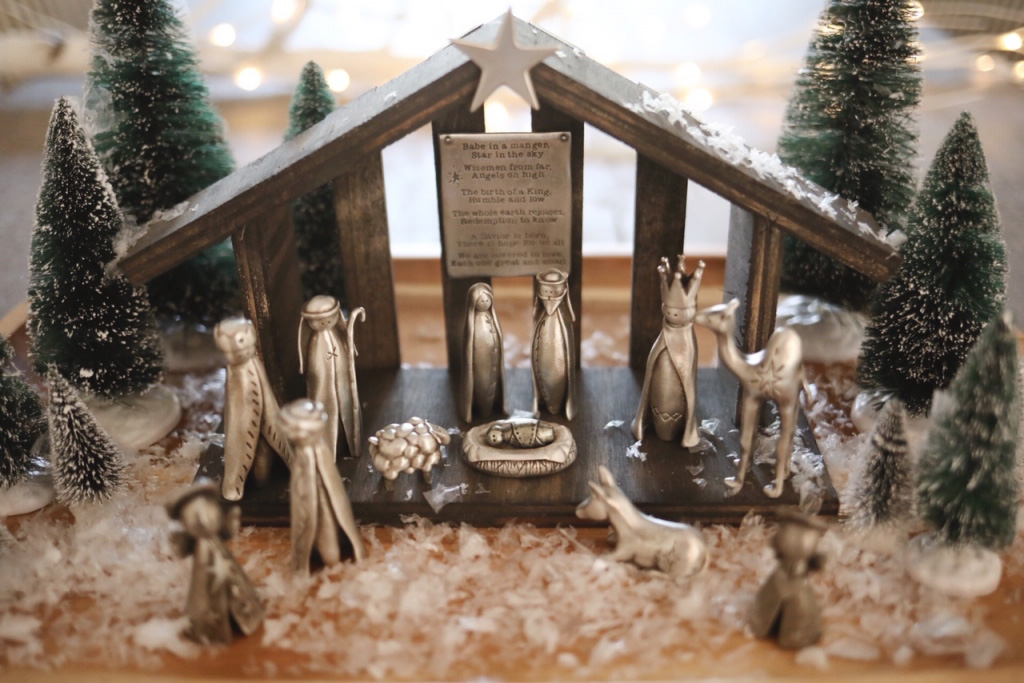 How to display your Christmas nativity scene - Lisa Leonard Designs Blog